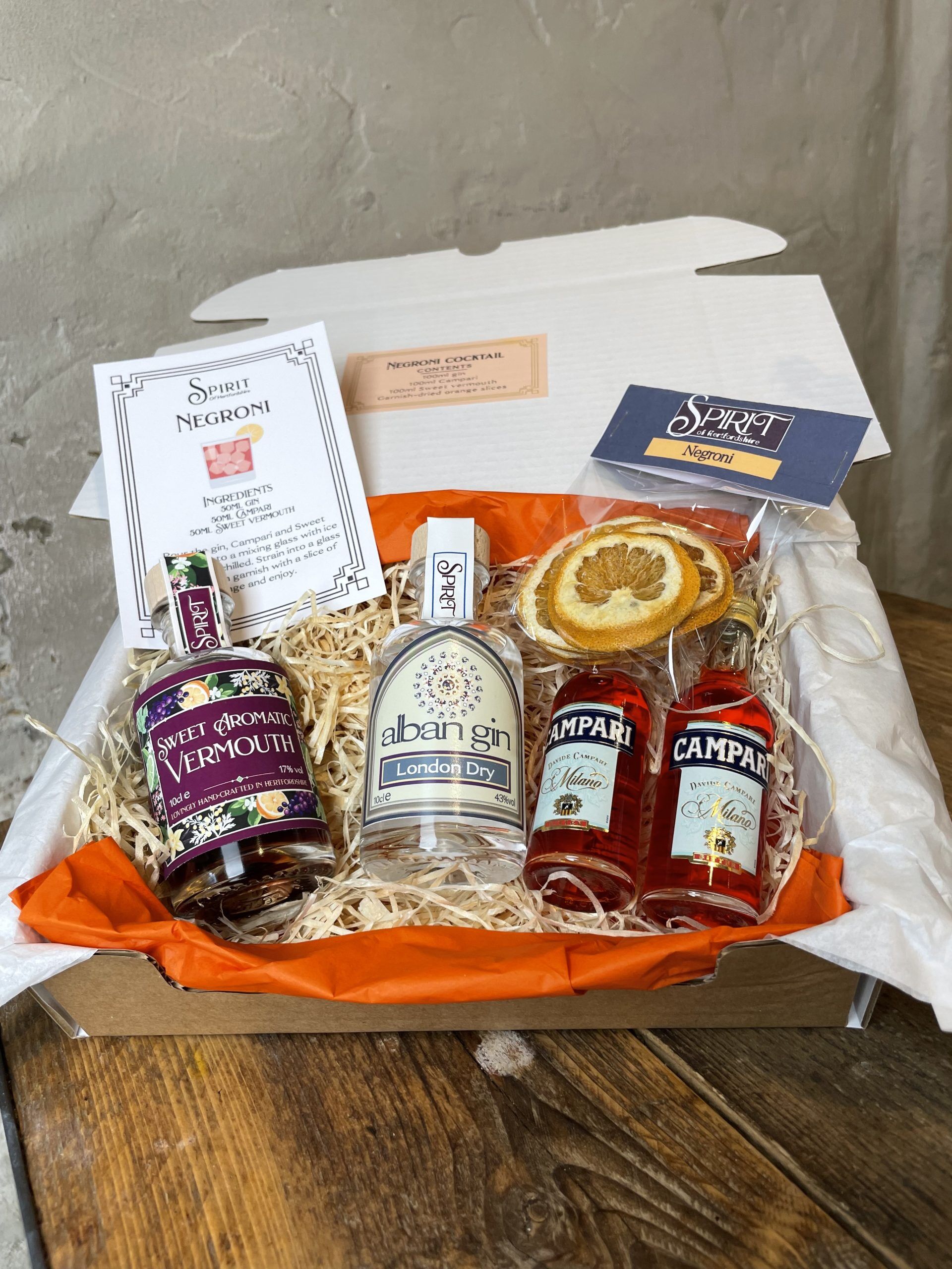 Negroni Gift Set - Beautiful Cocktails with Artisan Gin